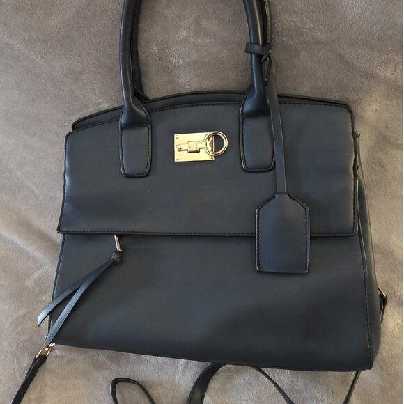 Charlie Paige | Bags | Charlie Paige Purse With Matching Wallet | Poshmark